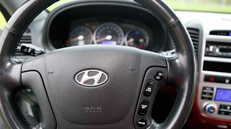 Help! My 2017 Hyundai Santa Fe locks itself. Can you unlock it, please?